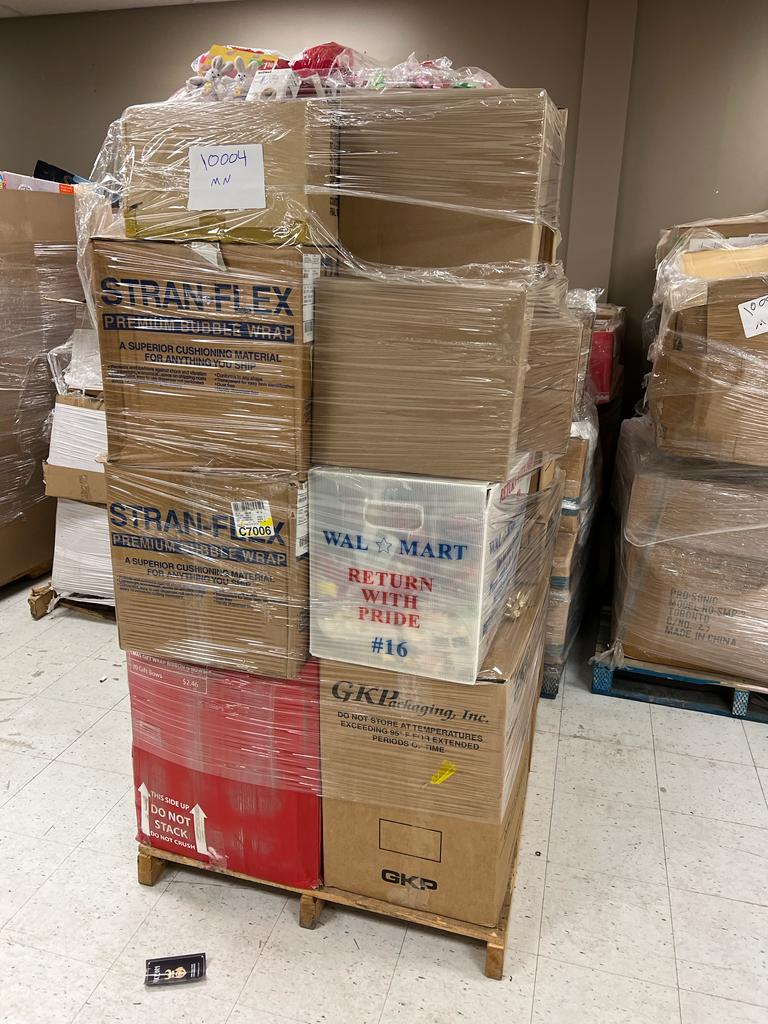 10004 MN Seasonal General Merchandise Pallets | Liquidation Max Inc.